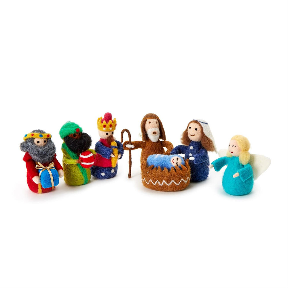 Two's Company 7 Pc Hand-Crafted Felt Nativity Set in Gift Box – Smyth ...