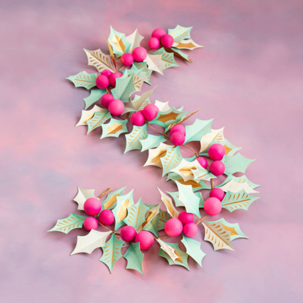 Glitterville Studios Holly Garland – Smyth Jewelers